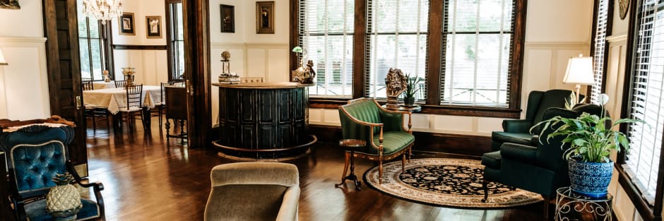 Heritage House - Stash Hotel Rewards