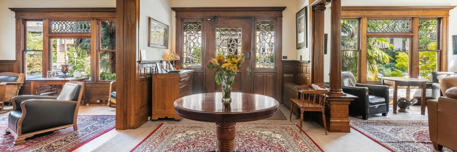 Seattle Gaslight Inn - Stash Hotel Rewards